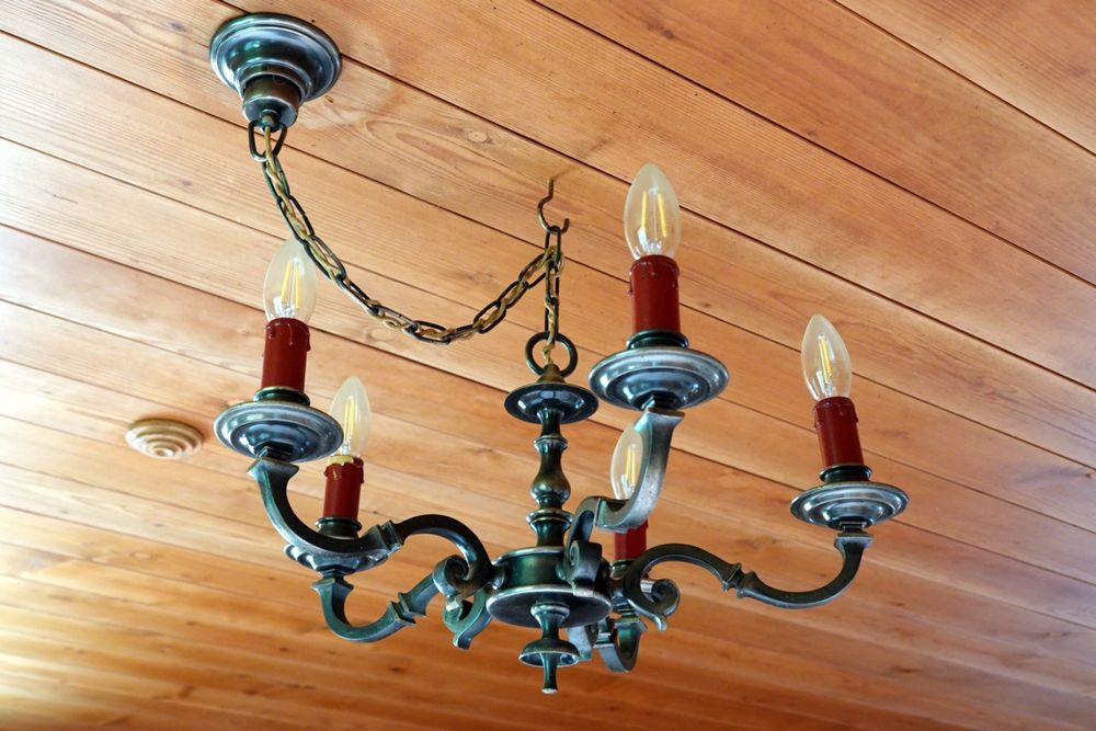 Schöne alte Deckenlampe Hängelampe Eisen | Kaufen auf Ricardo