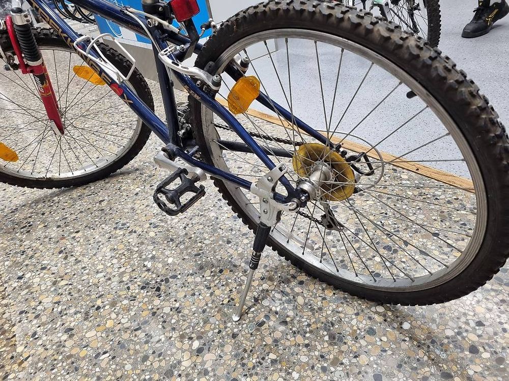 Vélo - Blue Bird - Trekking Fox (Gebraucht) in Gland für CHF 50 – nur ...