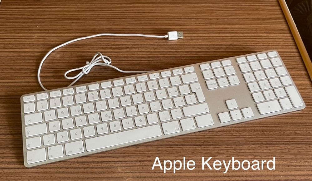 Apple USB Keyboard CH mit Num Lock | Kaufen auf Ricardo
