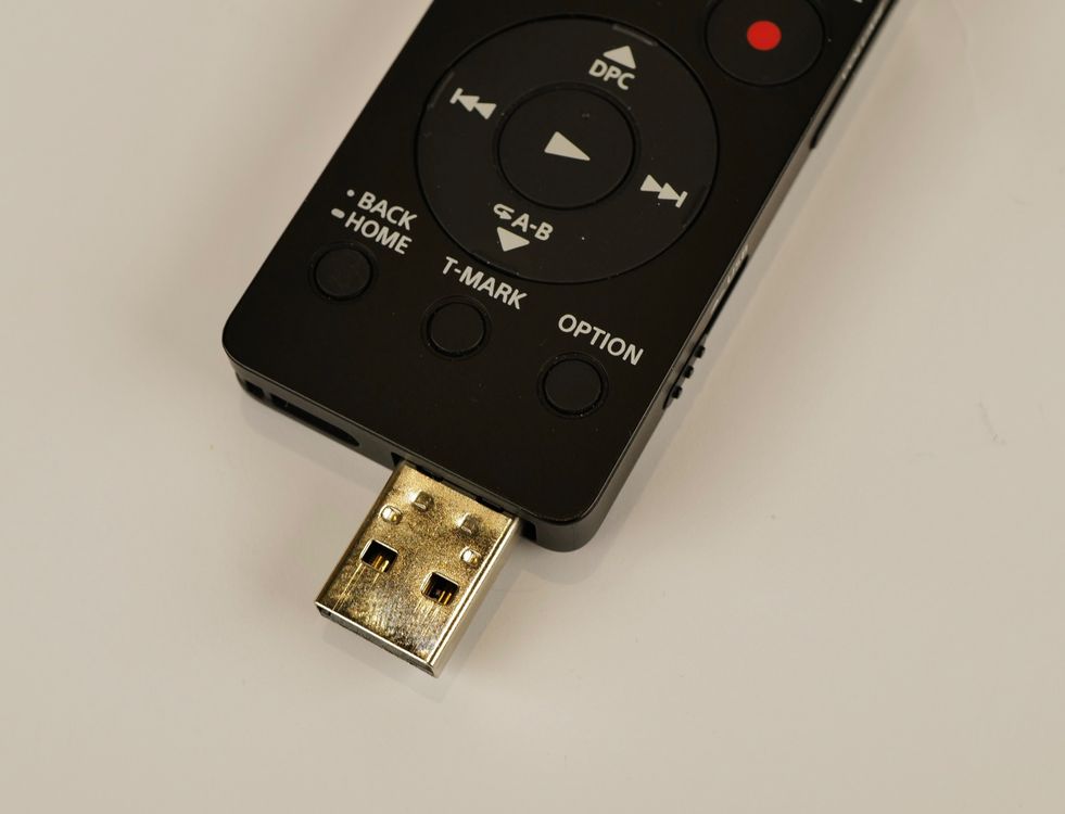 Sony ICD-UX560 Digital Voice Recorder, Top Zustand! (Gebraucht) in ...