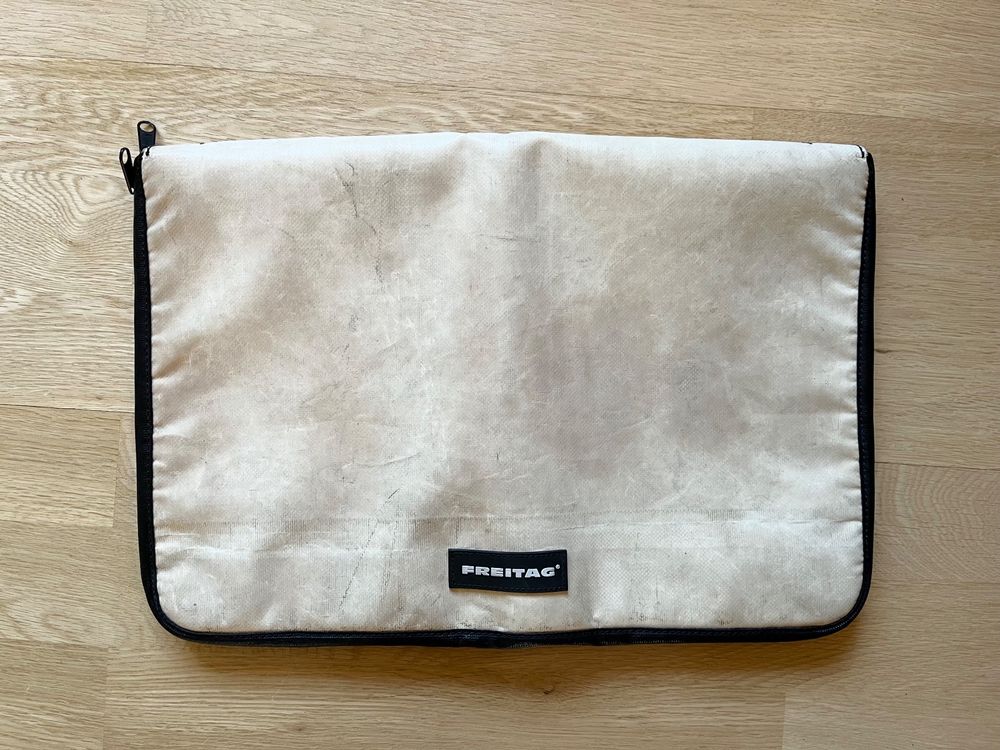 FREITAG Laptop Hülle 17" | Kaufen auf Ricardo
