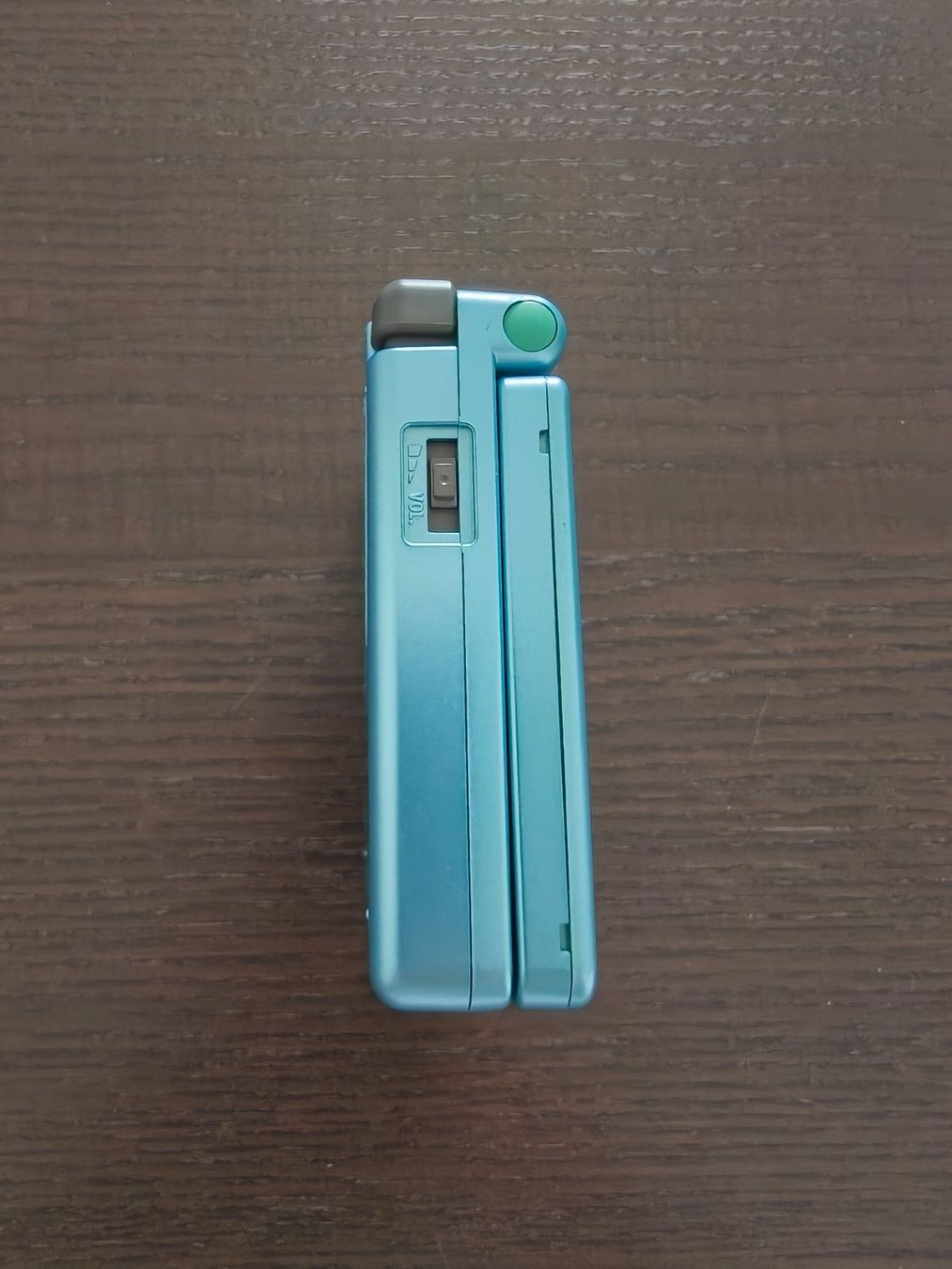 Gameboy Advance SP AGS 101 in Surf Blue, sehr guter Zustand (Gebraucht) in Zürich für CHF 194.5 ...