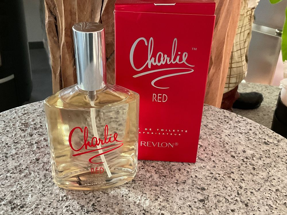 Eau de Toilette Charlie Red von Revlon 100ml (Neu (gemäss Beschreibung ...
