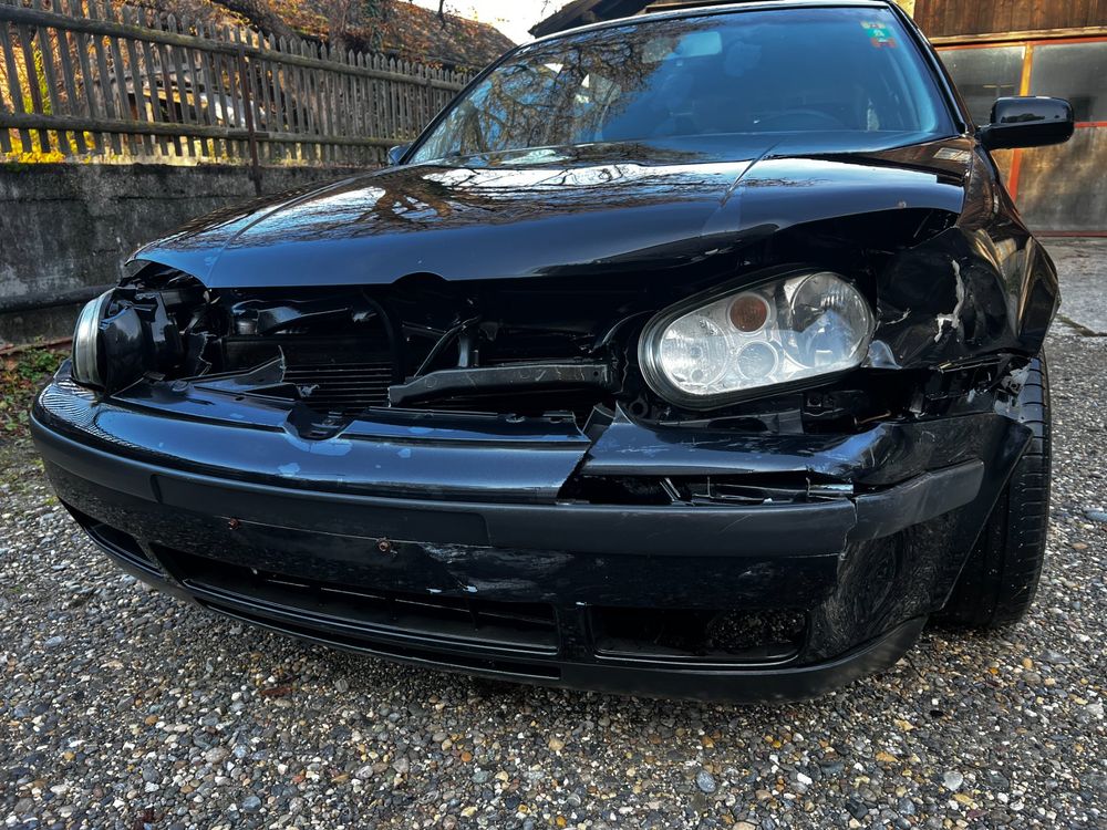 VW Golf (Defekt) in Schaffhausen für CHF 216 – nur Abholung auf Ricardo ...