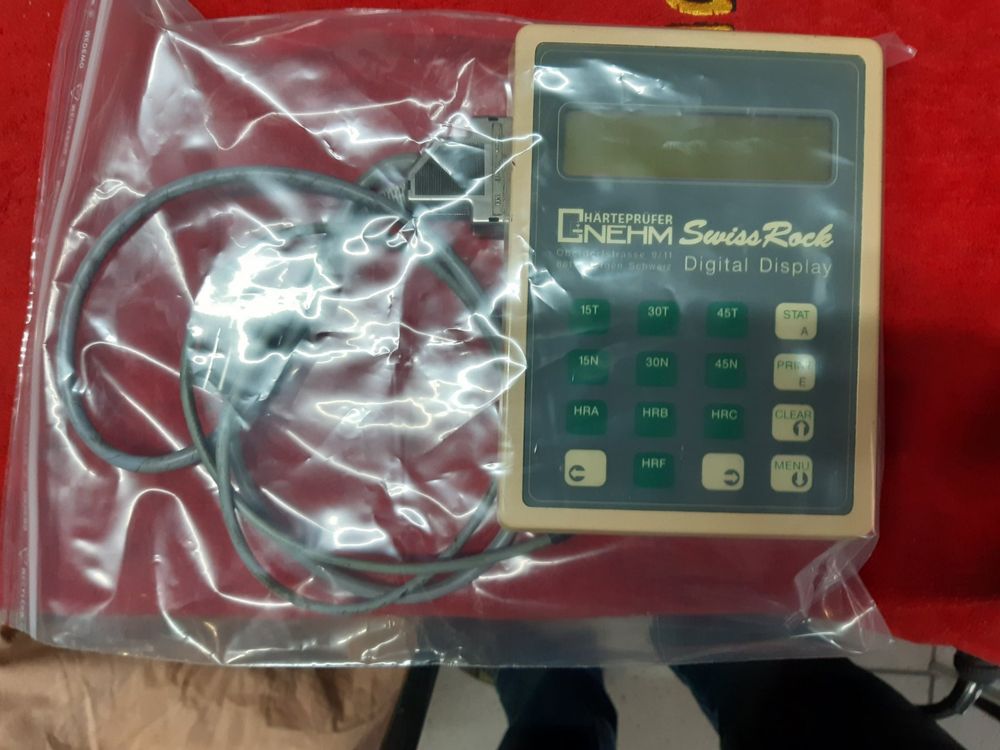 HRC / HRB / HRA Gnehm Härteprüfer (Gebraucht) in Bendern für CHF 350 – nur Abholung auf Ricardo ...