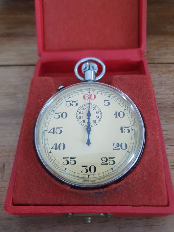Big chronomètre vintage venus ☆ 121 | Kaufen auf Ricardo