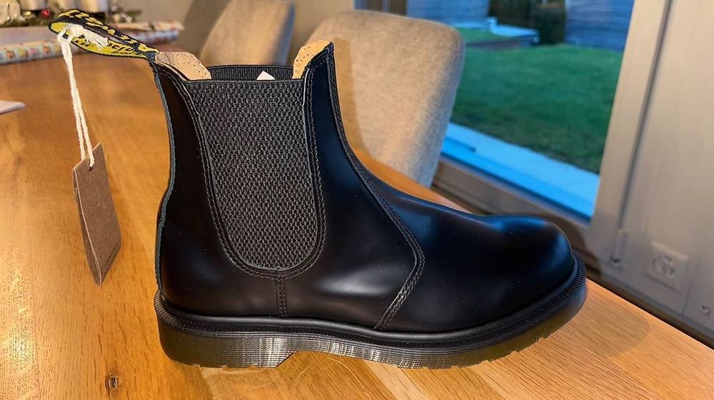 Dr. Martens Chelseaboot "2976 Mono" schwarz | Kaufen auf Ricardo