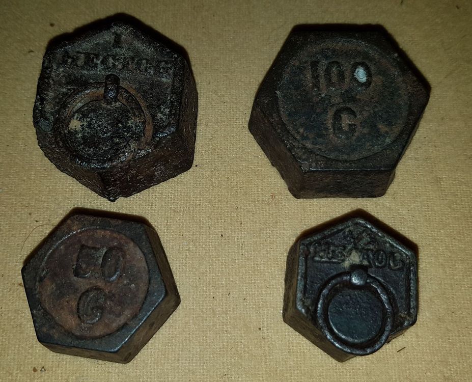 anciens poids en fer pour balance | Kaufen auf Ricardo