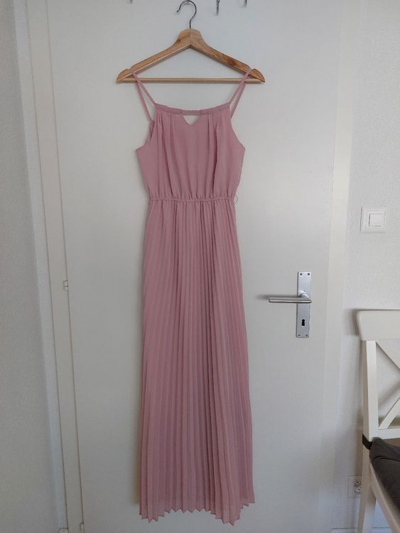 Maxi robe rose Amisu 34 🌸 (Gebraucht) in Lausanne für CHF 14 – mit ...