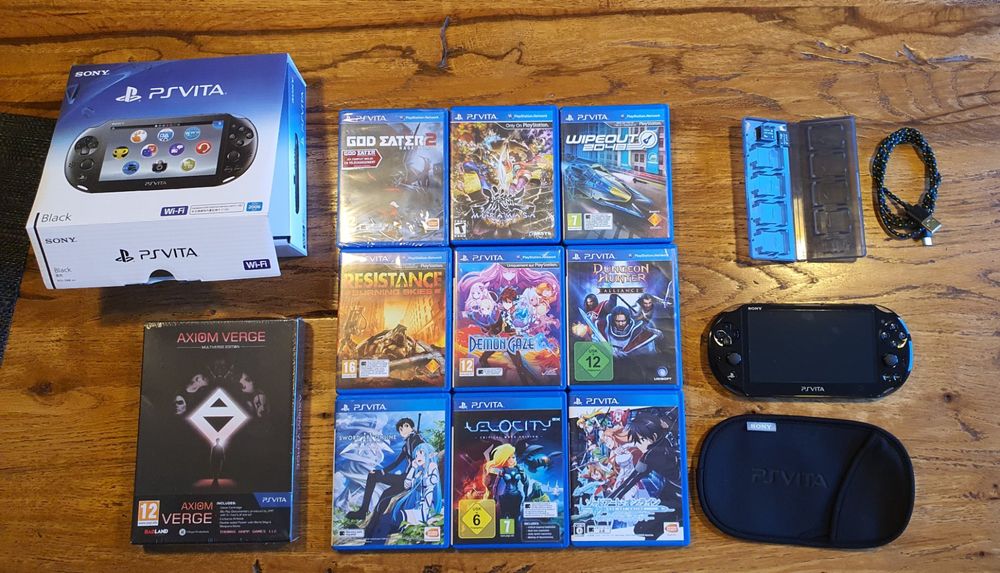 Sony PS Vita PCH-2004 (32GB) inkl.10 Games | Kaufen auf Ricardo