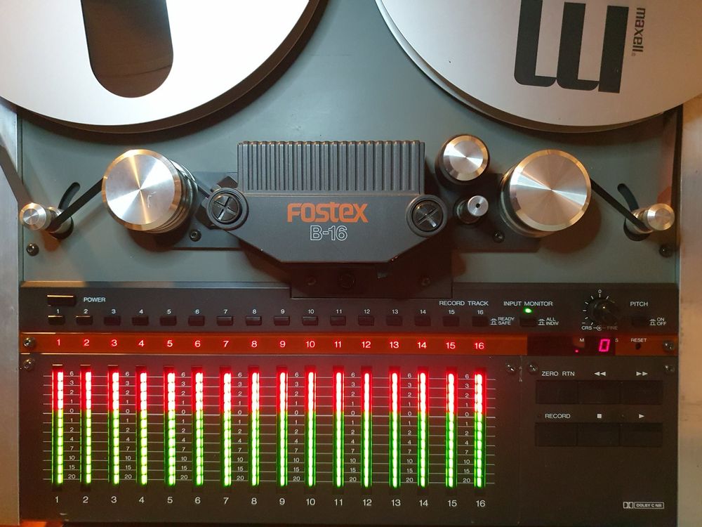 Revidierte 16 Spur Fostex B-16 Bandmaschine (Gebraucht) in Büttikon AG ...