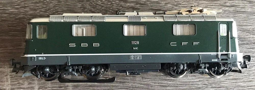Roco 69840 Re 4/4 11128 AC (Gebraucht) in Troistorrents für CHF 152 ...