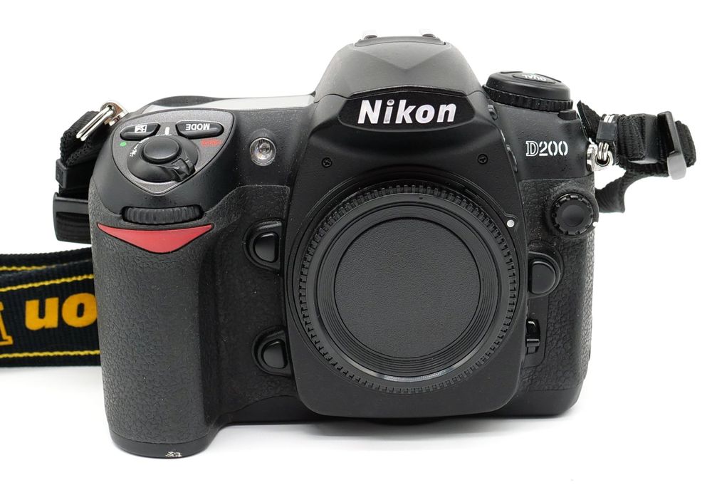 Nikon D200, 10.2MP DSLR-Digitalkamera, CCD, Jpeg + RAW (Gebraucht) in ...