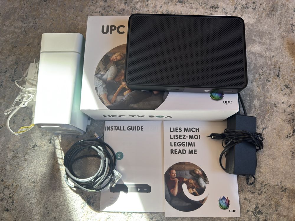 Komplettes UPC / Sunrise TV Set, Vertärker, viel Zubehör (Gebraucht) in ...