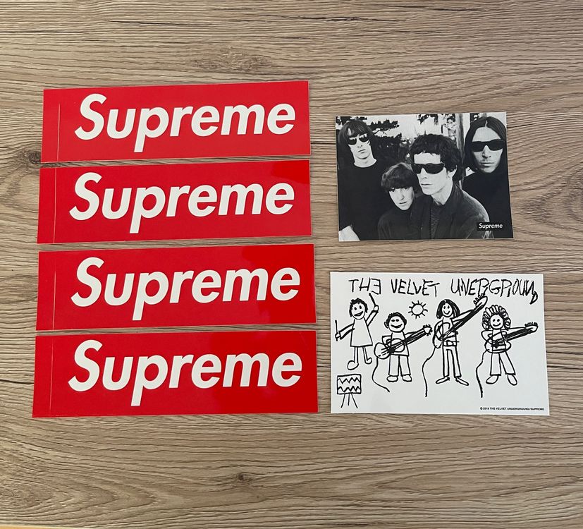 Supreme Sticker (Neu und originalverpackt) in Bösingen für CHF 12 – mit ...