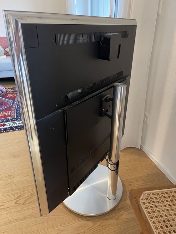 Bang & Olufsen (B&O) Beovision 10-32 mit motorisiertem Stand (Gebraucht ...