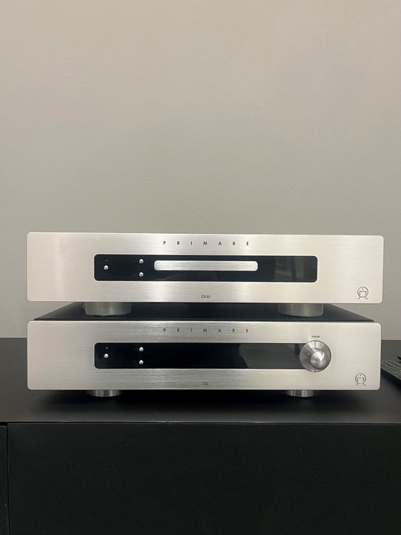 Primare I25 Prisma Vollverstärker und Primare CD35 CD-Player (Neu ...