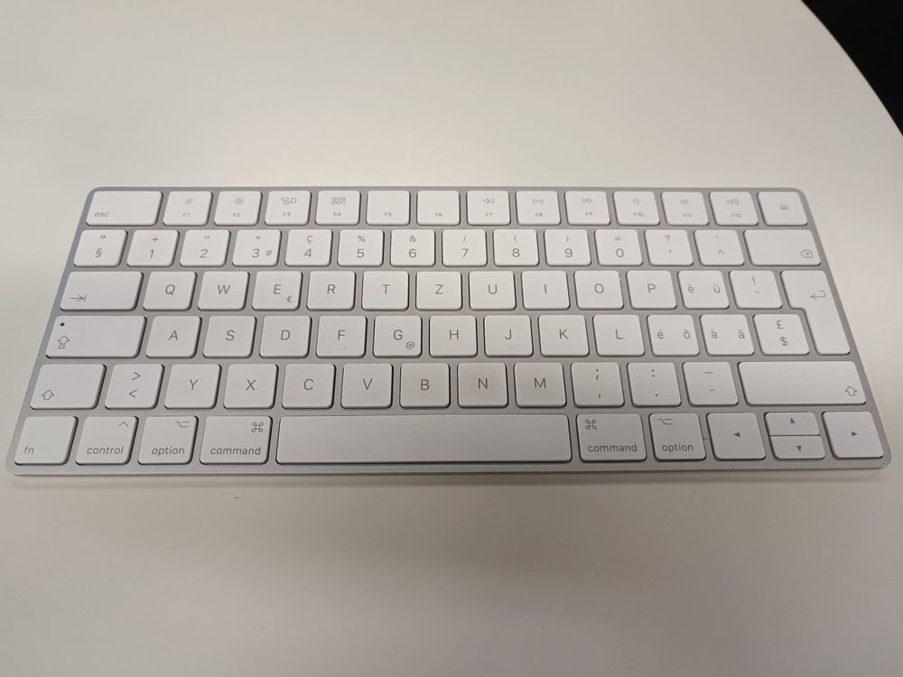 Apple Magic Keyboard (QWERTZ - CH) (Gebraucht) in Dietikon für CHF 39.1 ...