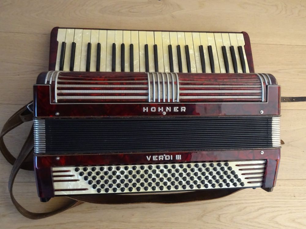Akkordeon Hohner Verdi III | Kaufen auf Ricardo