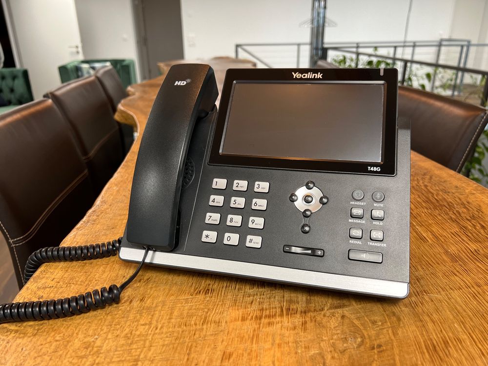 Yealink T48G SIP-Telefon mit grossem Touchdisplay (Gebraucht) in Bachenbülach für CHF 38 – mit ...