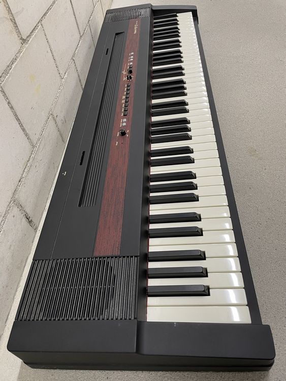 E-Piano Roland EP-77 (Defekt) in St. Gallen für CHF 30 – nur Abholung ...