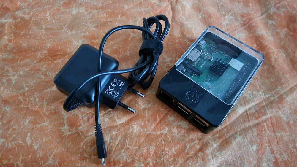 Raspberry Pi 3 Model B+ Noir (Gebraucht) in Herisau für CHF 70 – mit ...