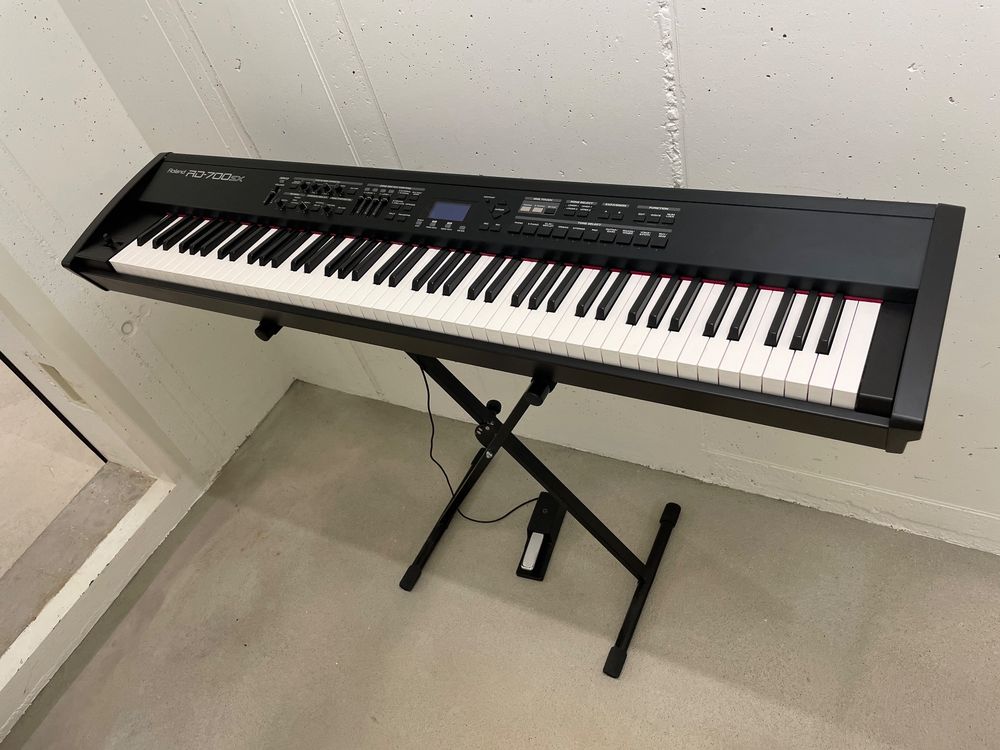 Roland RD-700sx Stage Piano | Kaufen auf Ricardo