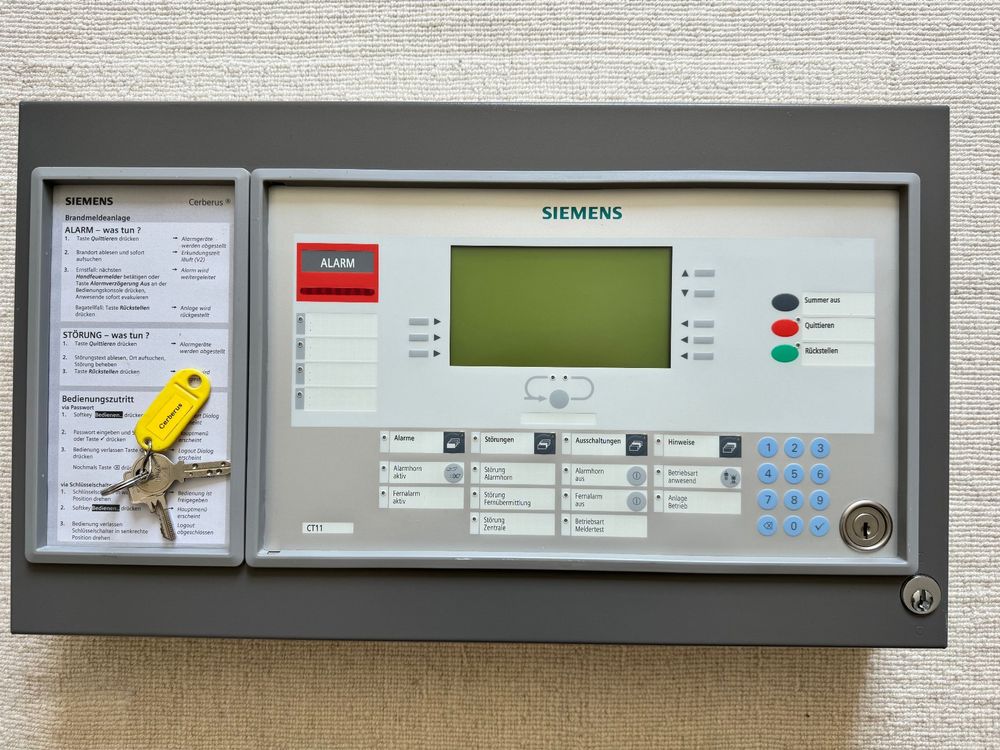 Siemens CERBERUS BEDIENTERMINAL CT11 BMZ B3Q686 (Gebraucht) in Trimbach ...