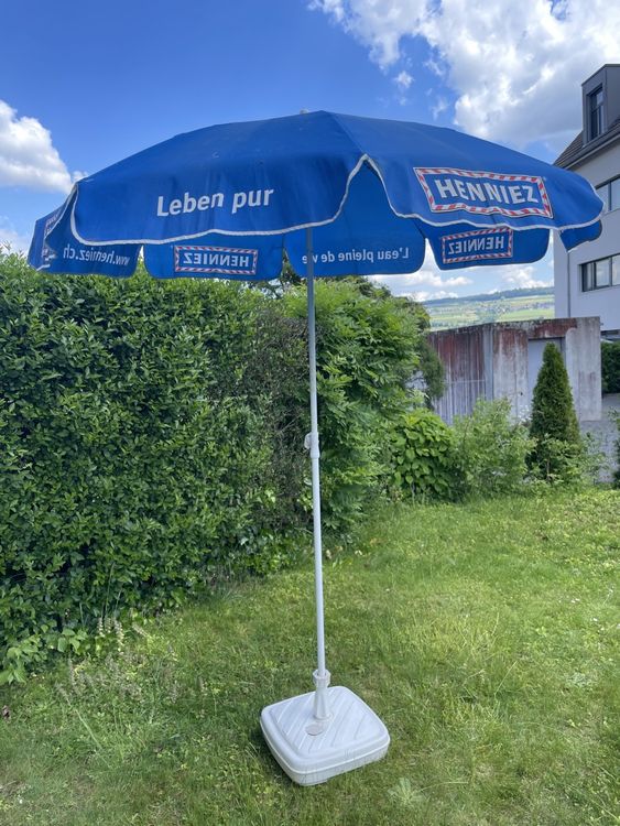Sonnenschirm mit Schirmständer (Gebraucht) in Niederwil AG für CHF 4 – nur Abholung auf Ricardo ...