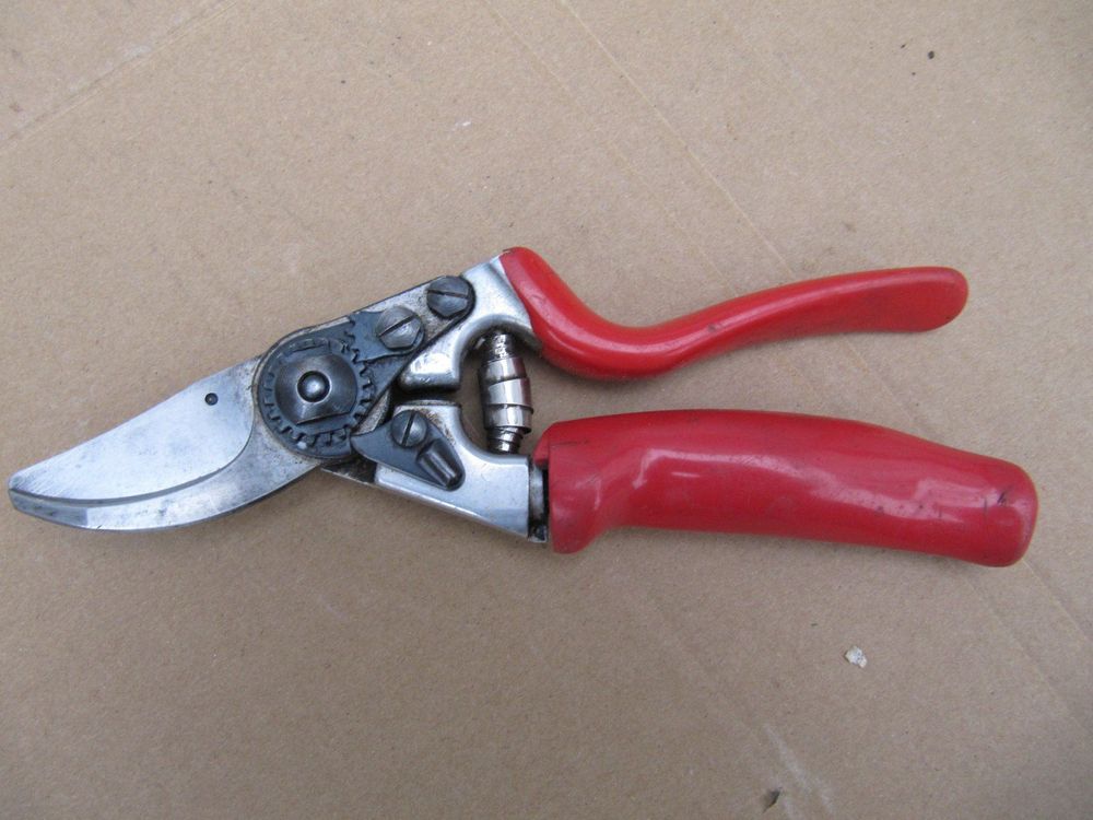 Gartenschere / Rosenschere FELCO 7 | Kaufen auf Ricardo