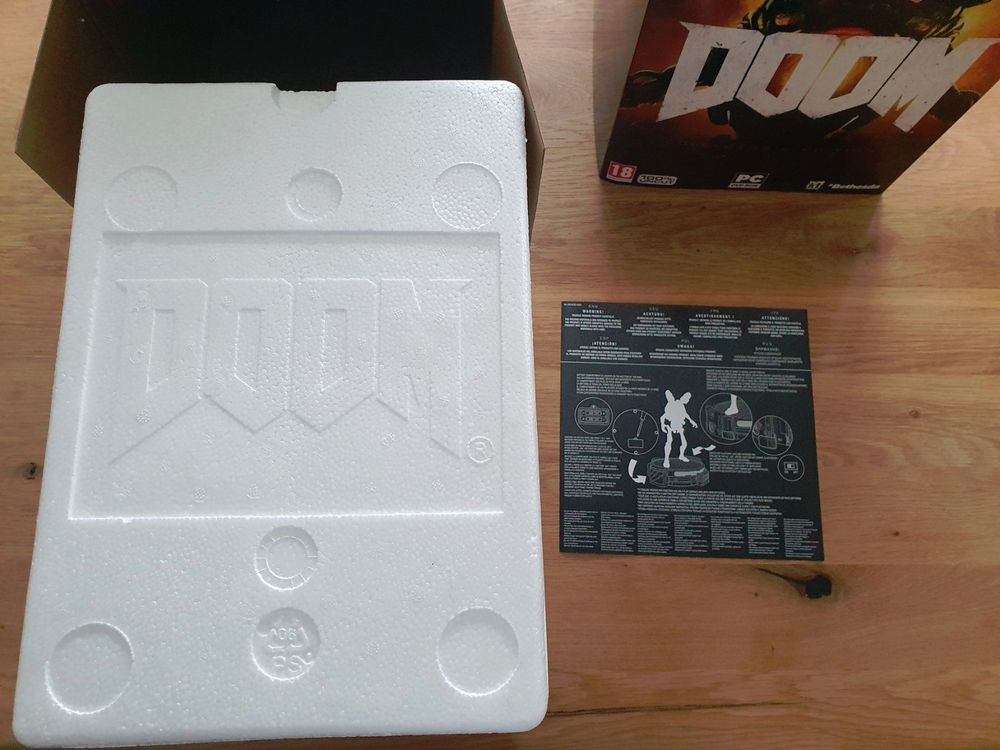 PC Game DOOM Collector's Edition Box (2016) mit Statue (Gebraucht) in ...