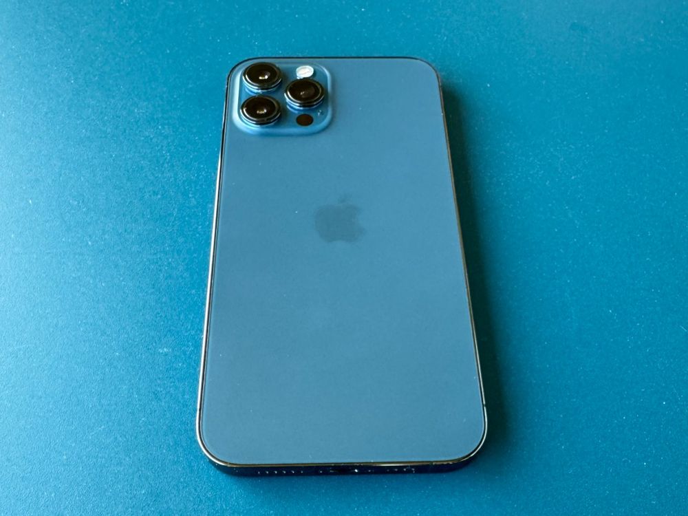 iPhone 12 Pro Max 256 GB Pacific Blue (Gebraucht) in Biel/Bienne für CHF 260 – mit Lieferung auf ...