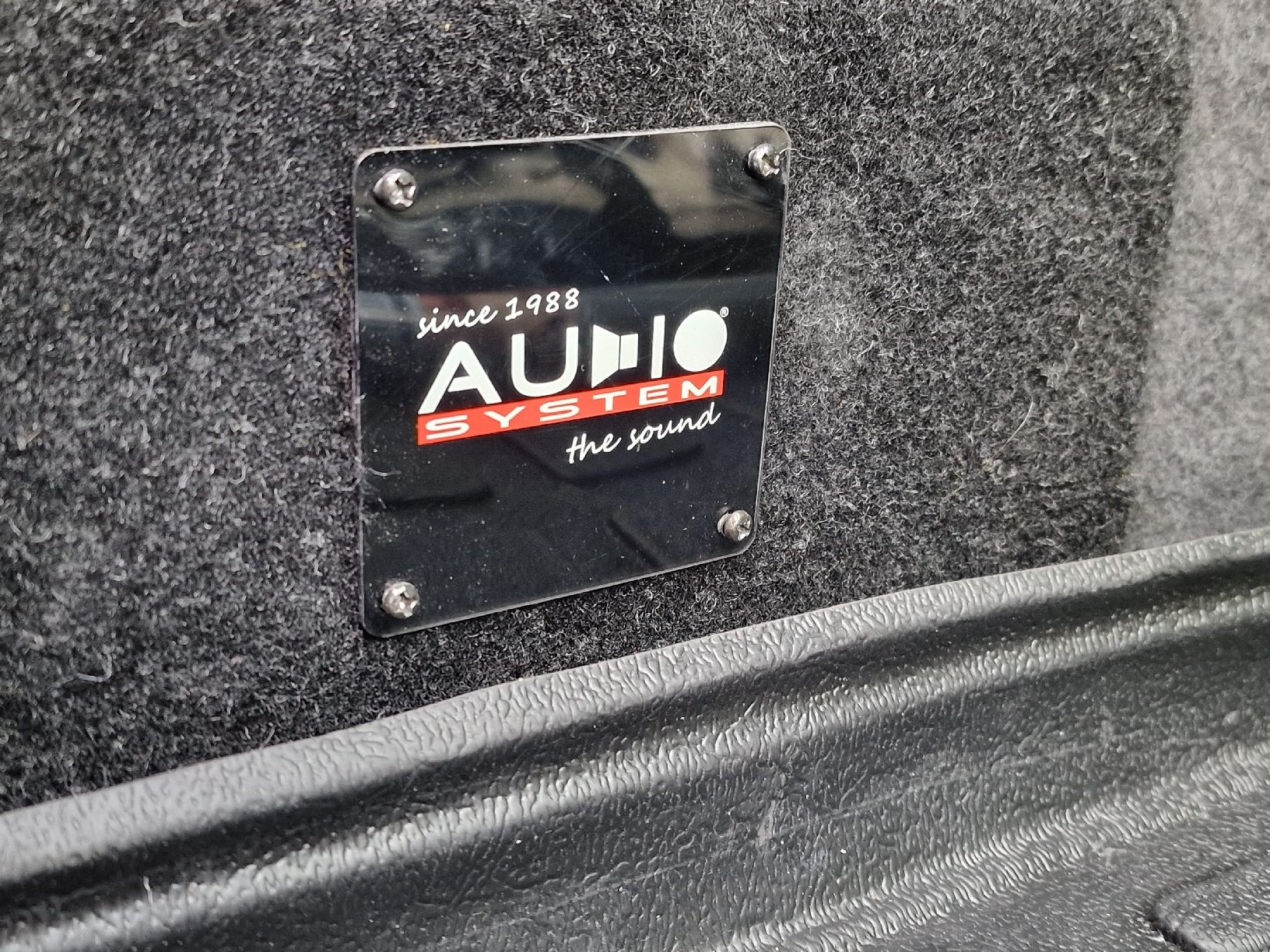 Audio System Logo Beleuchtet Sound System Auto Endstufe (Gebraucht) in ...