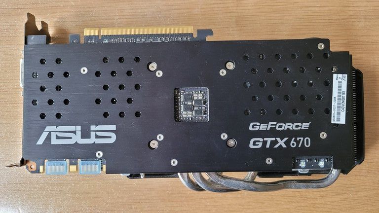 Graphic Card Asus GeForce GTX 670 DirectCU | Kaufen auf Ricardo