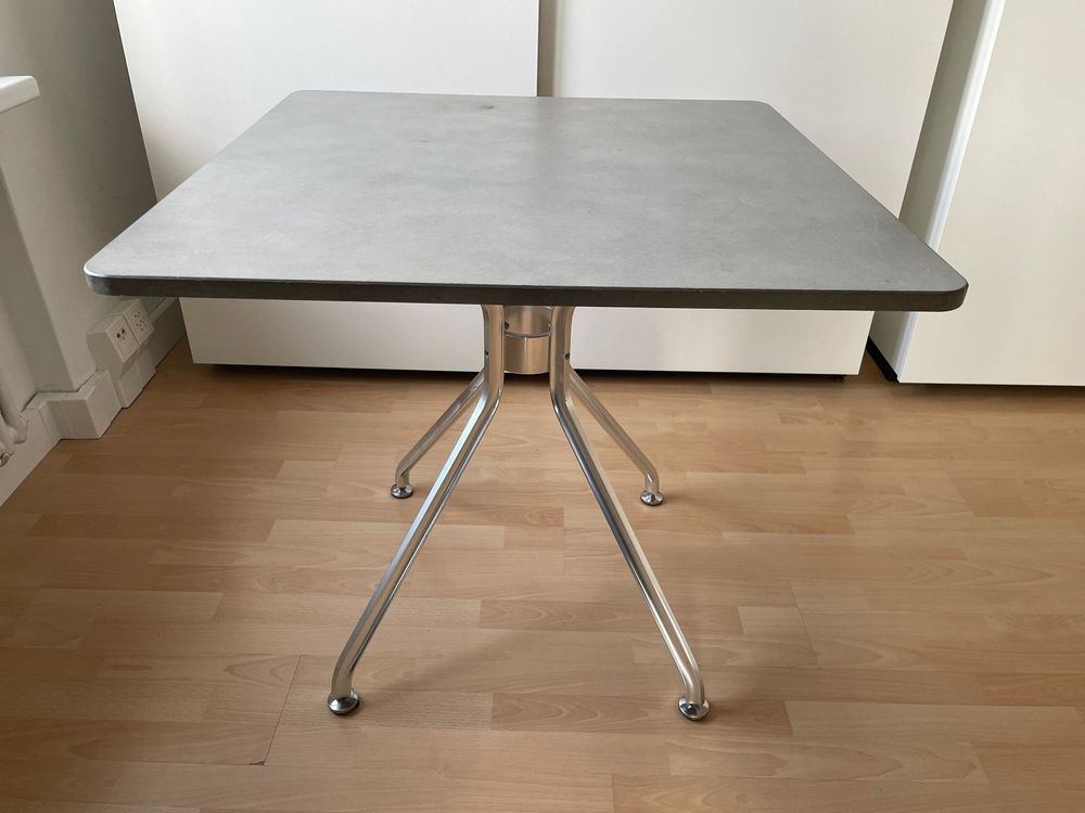 Tisch quadratisch Design Kurt Thut | Kaufen auf Ricardo