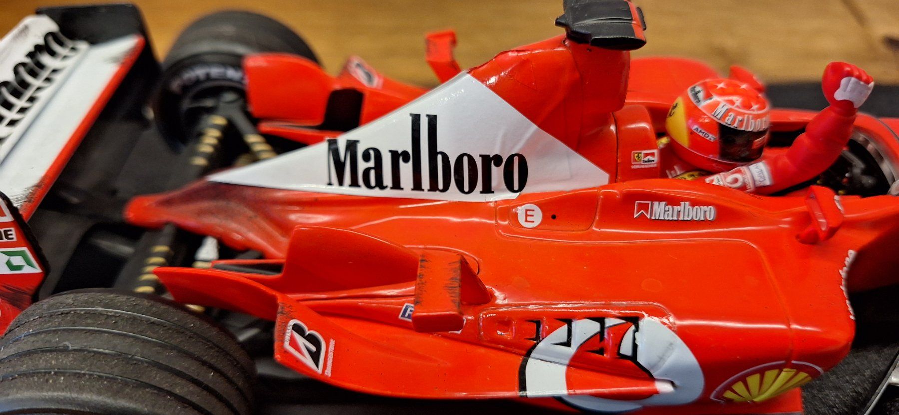 Ferrari F2003 Michael Schumacher F1 World Champion 2003 1:18 (Gebraucht ...