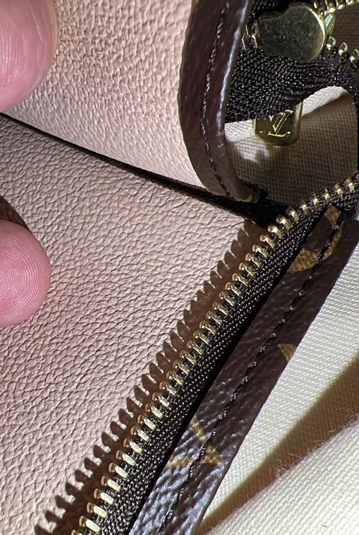 🌹Louis Vuitton Poche Toilette 26 MNG Canvas🌹 (Neu (gemäss Beschreibung)) in Steinhausen für CHF ...