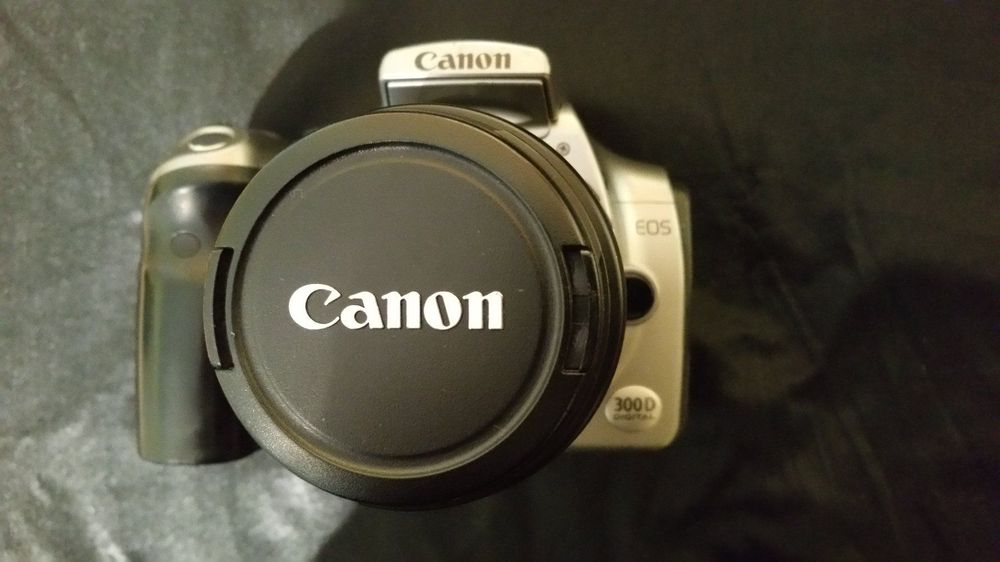 Canon EOS 300 D digital (Jahr 2003) (Gebraucht) in Küssnacht am Rigi ...