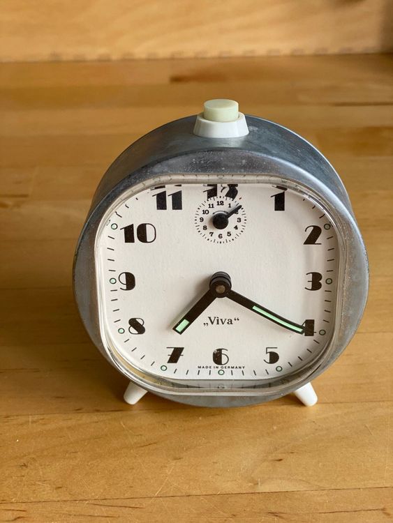 Alter Wecker, Metallgehäuse | Kaufen auf Ricardo