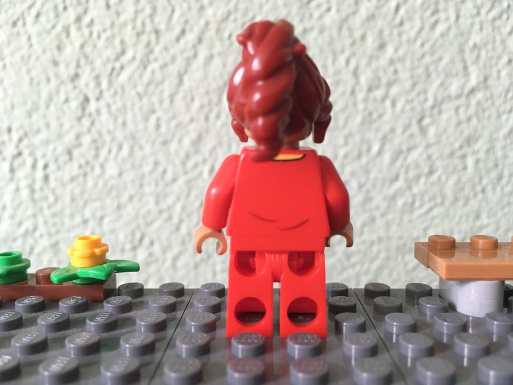 Lego Ideas Minifigur - idea141 - Fussballerin (21337) (Gebraucht) in St ...