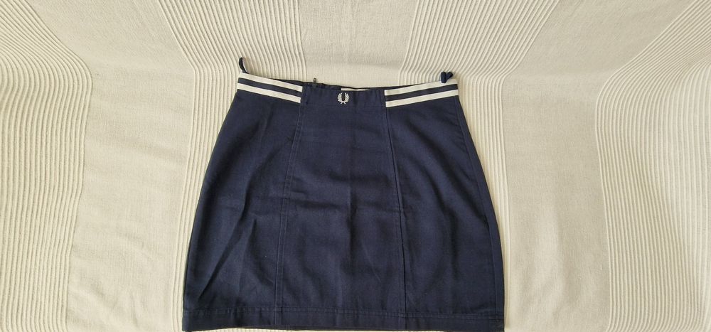 Rock Fred Perry (Gebraucht) in Niederwangen BE für CHF 25 – mit ...
