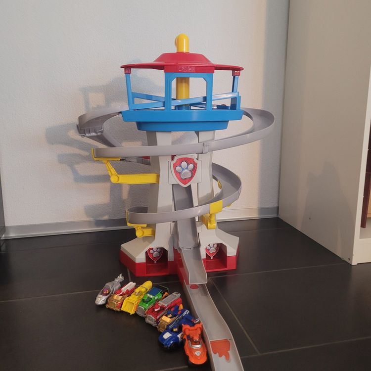PAW PATROL Station mit vielen Paw Patrol Autos (Gebraucht) in ...
