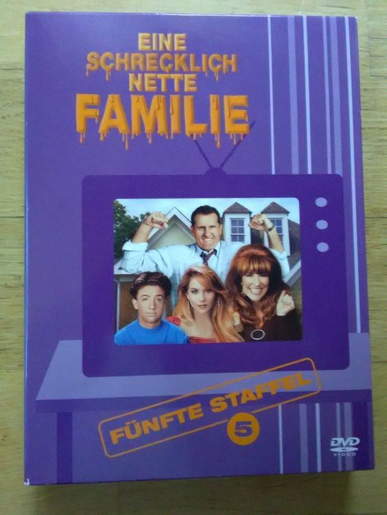 Eine schrecklich nette Familie (5.Staffel) (Gebraucht) in st.galllen für CHF 5.4 – mit Lieferung ...