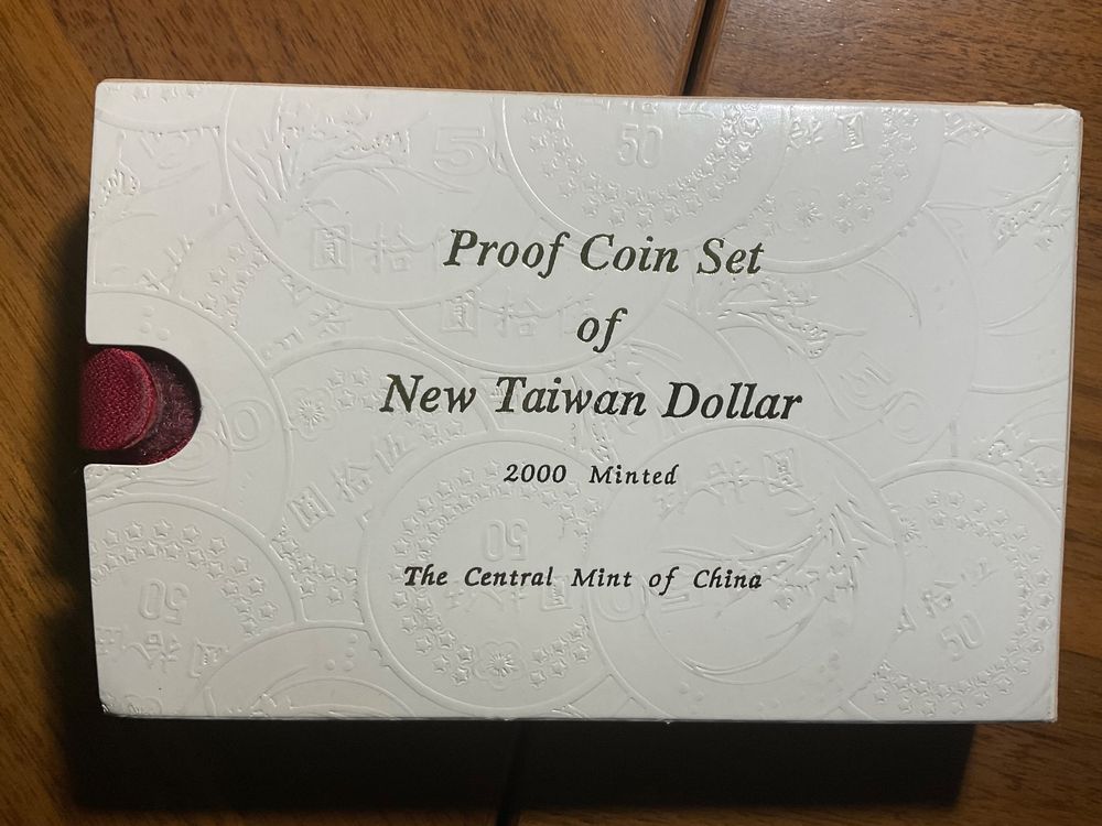 Taiwan Dollar Proof Münzset, Jahr 2000, (Neu und originalverpackt) in ...