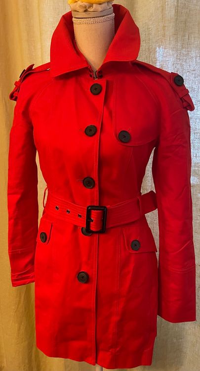 Trenchcoat Mantel in rot (Neu (gemäss Beschreibung)) in Rüschlikon für ...