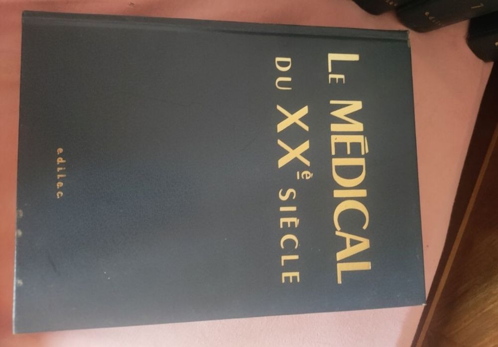 Collection "Le Médical du XXe siècle", 8 volumes en français (D ...