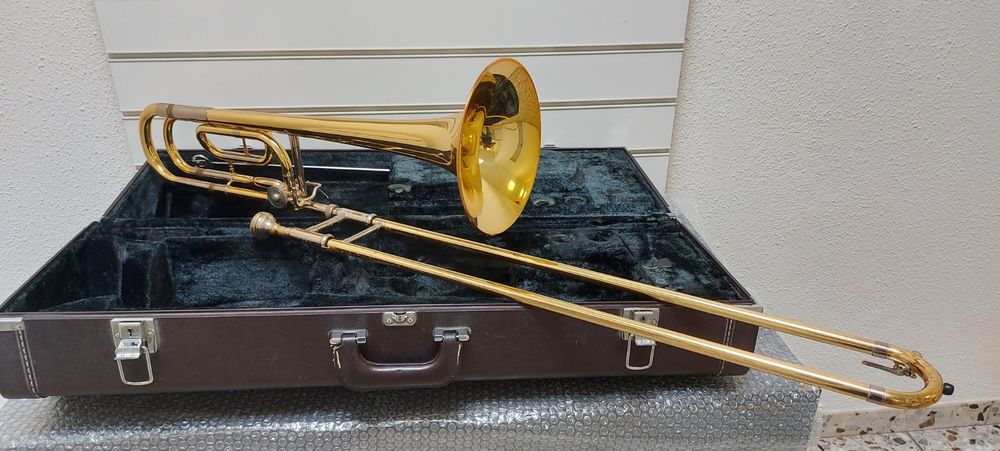 Yamaha Posaune YSL 646 mit Quartventil goldfarbe,inkl.koffer (Gebraucht) in Glattbrugg für CHF ...