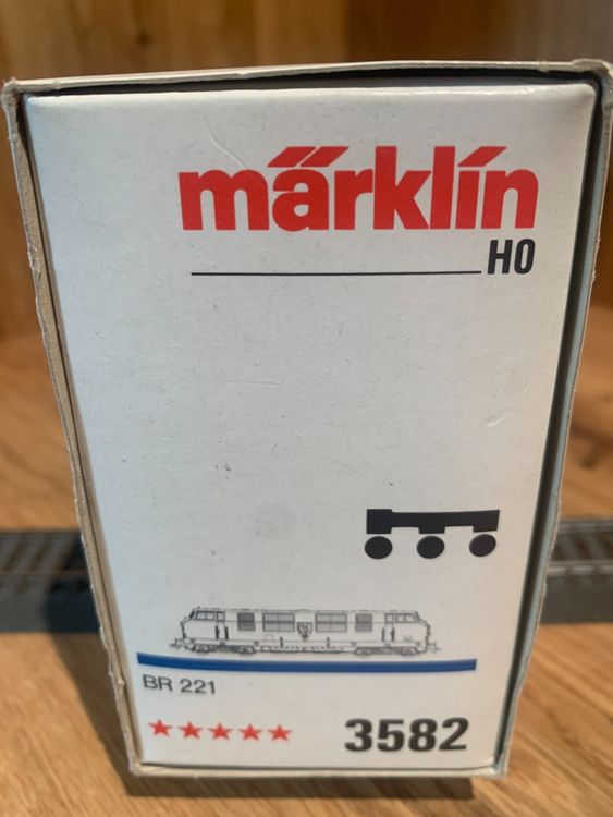 Märklin 3582, BR221 der DB, MHI Modell, AC, H0, OVP (Gebraucht) in Hombrechtikon für CHF 89 ...