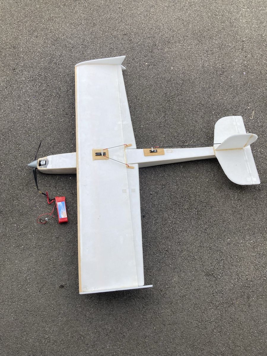 Elektro-Modellflugzeug (Gebraucht) in Altendorf für CHF 34 – nur Abholung auf Ricardo kaufen