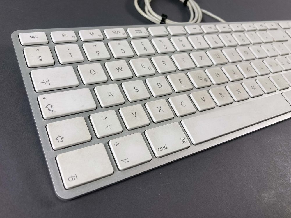 Apple A1243 USB Keyboard Tastatur Alu Silber Zahlenblock (Gebraucht) in ...